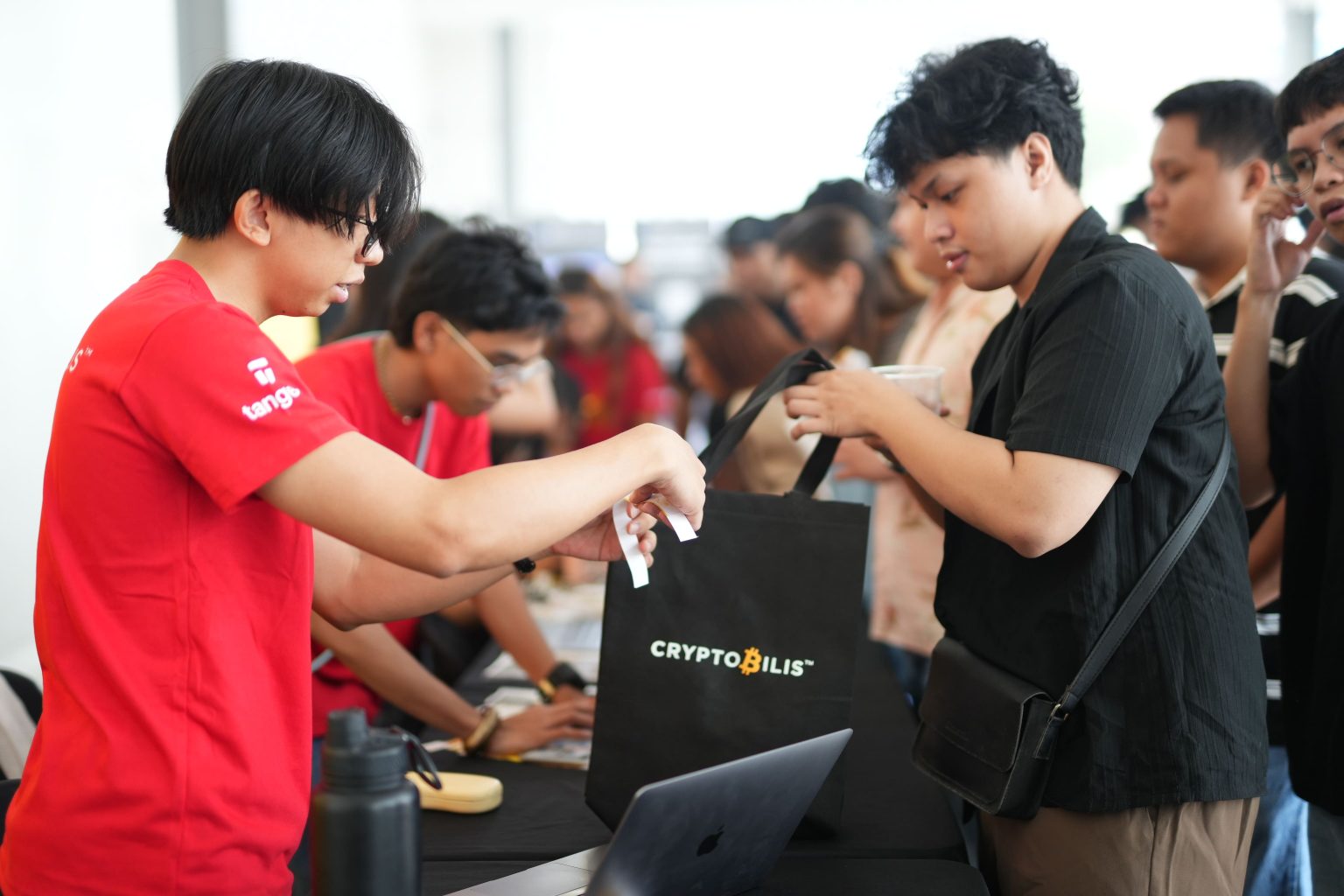 CryptoBilis Bitcoin Pizza Day 2025: Stack Sats & Gold Slices Took Over Manila - Go-To-Market ...